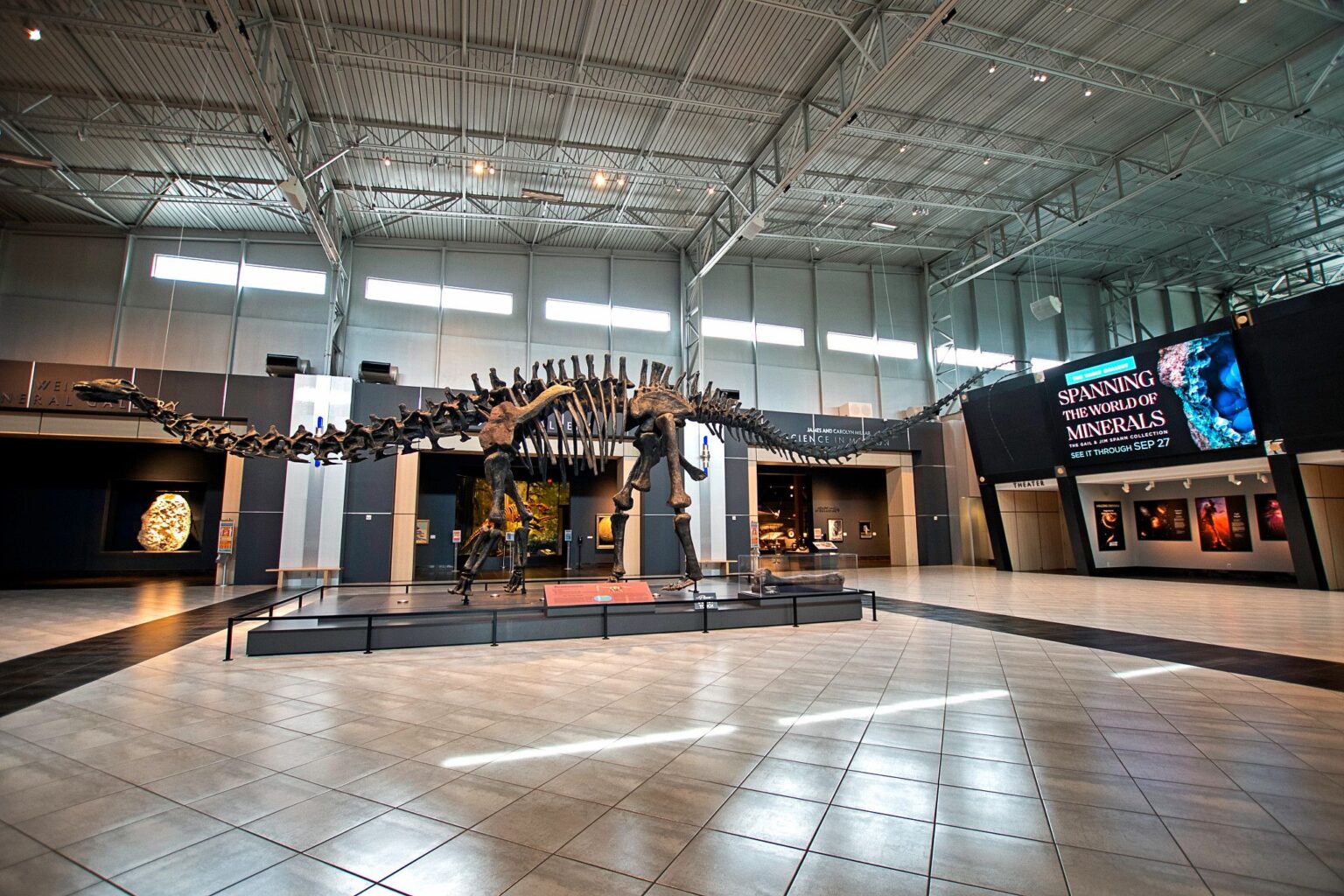 Tellus Science Museum LG 2.5 mm dvLED Video Wall 2 - Digital Signage ...